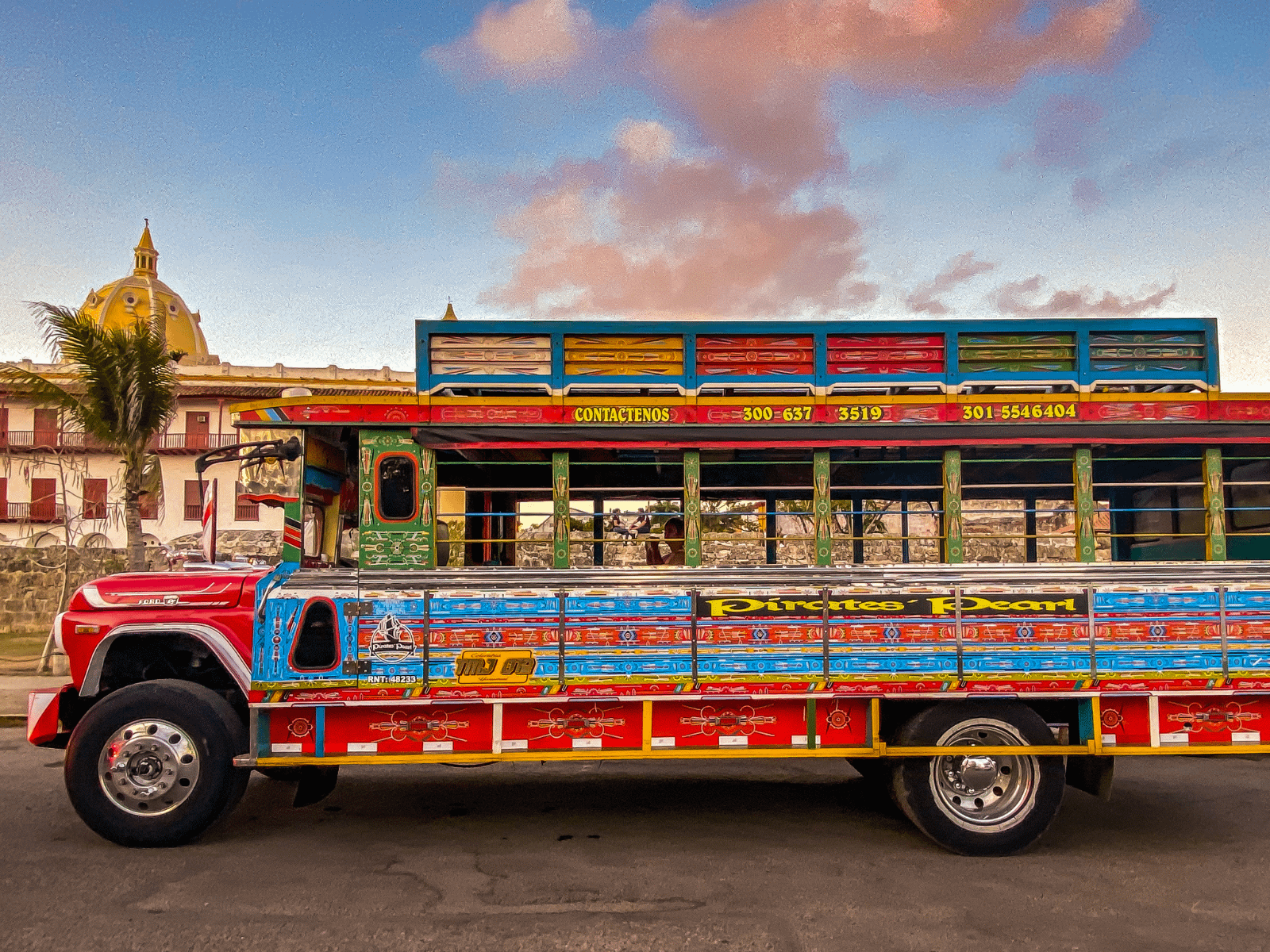 Bus Tour en Cartagena | Rumba Chiva
