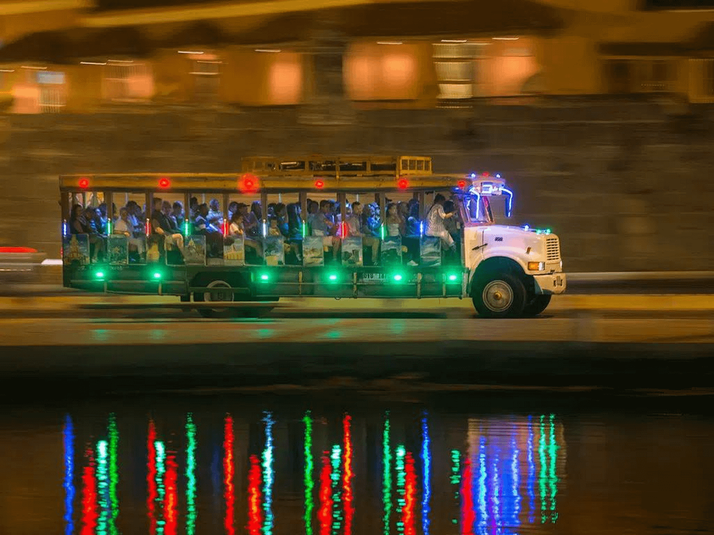 Bus Tour en Cartagena | Rumba Chiva